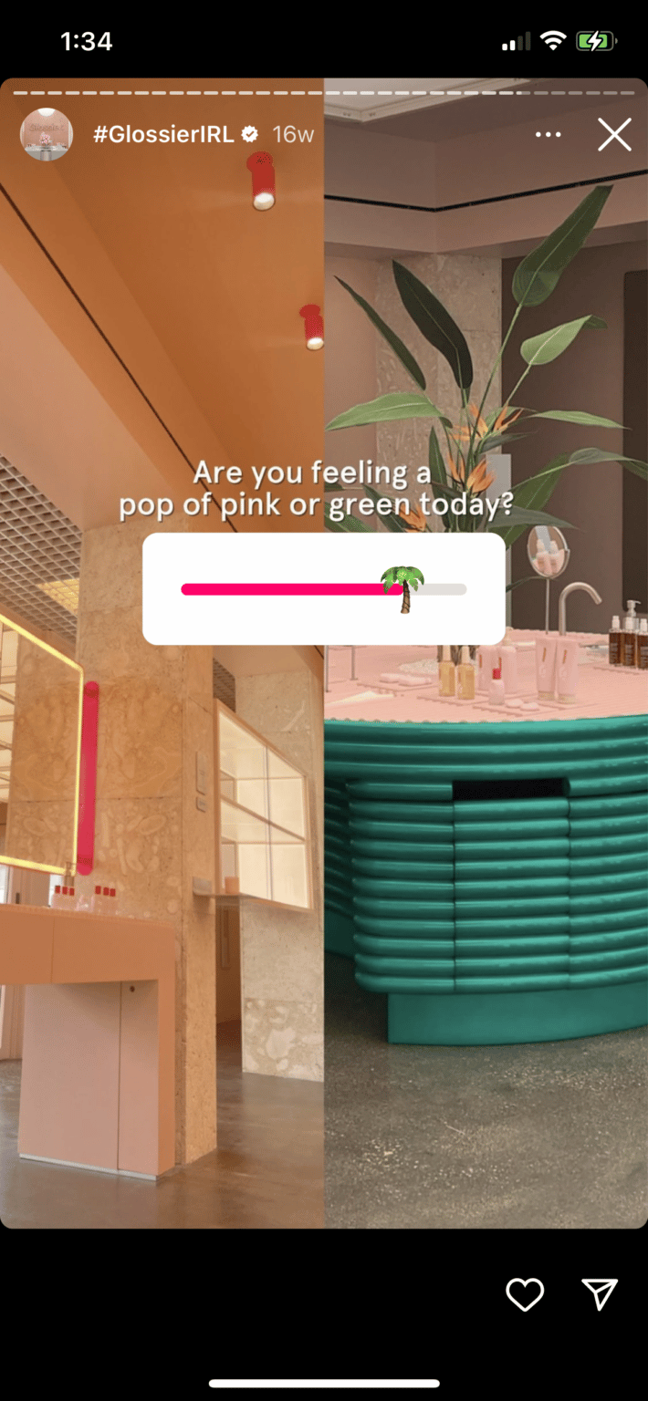 How to Make a Poll on Instagram Stories [9 Engaging Examples]