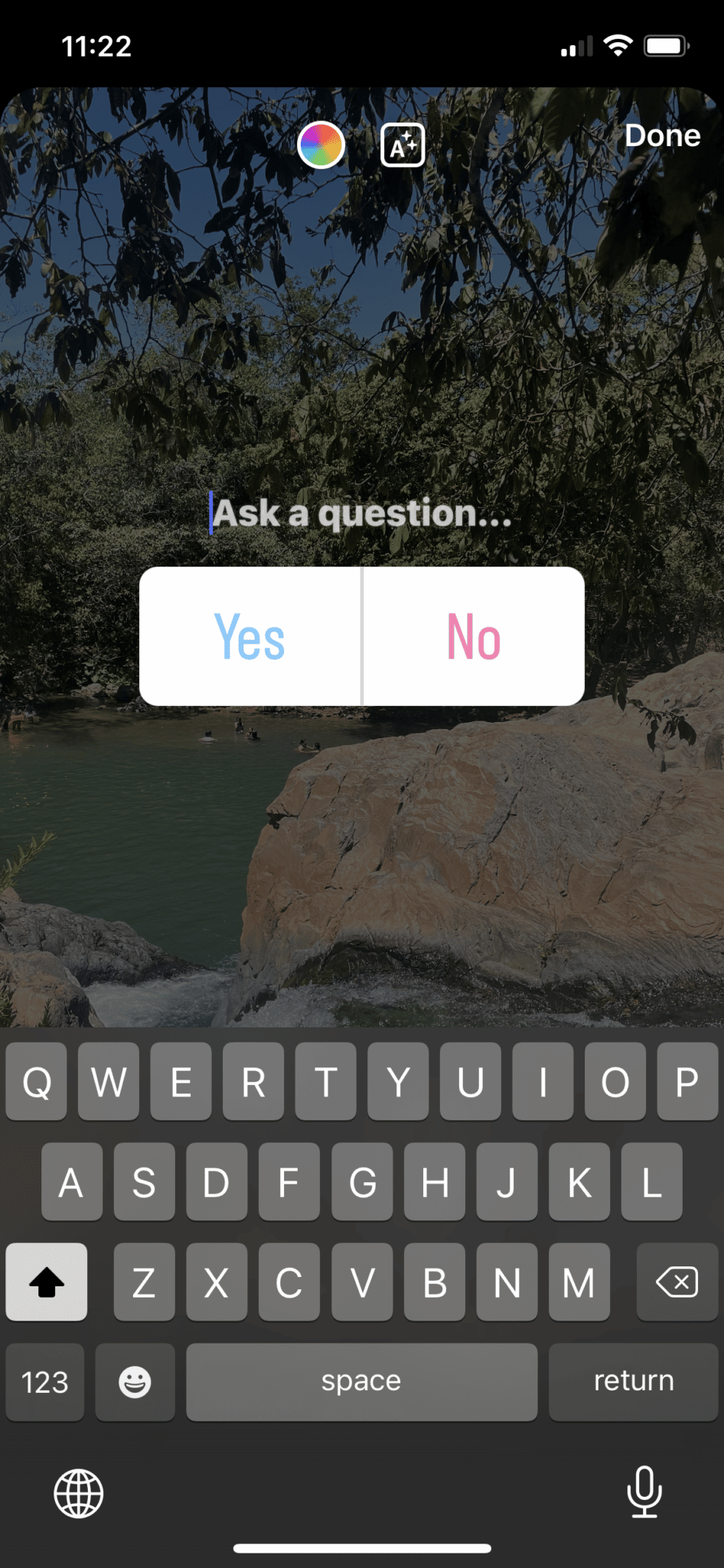 How to Make a Poll on Instagram Stories [9 Engaging Examples]