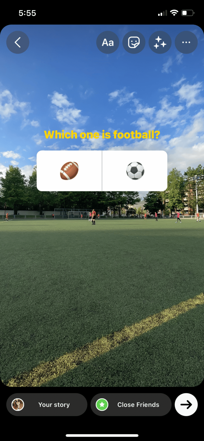 How to Make a Poll on Instagram Stories [9 Engaging Examples]