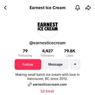 How to Craft the Perfect Social Media Bio: 46 Free Templates