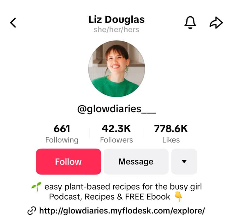 How to Craft the Perfect Social Media Bio: 46 Free Templates