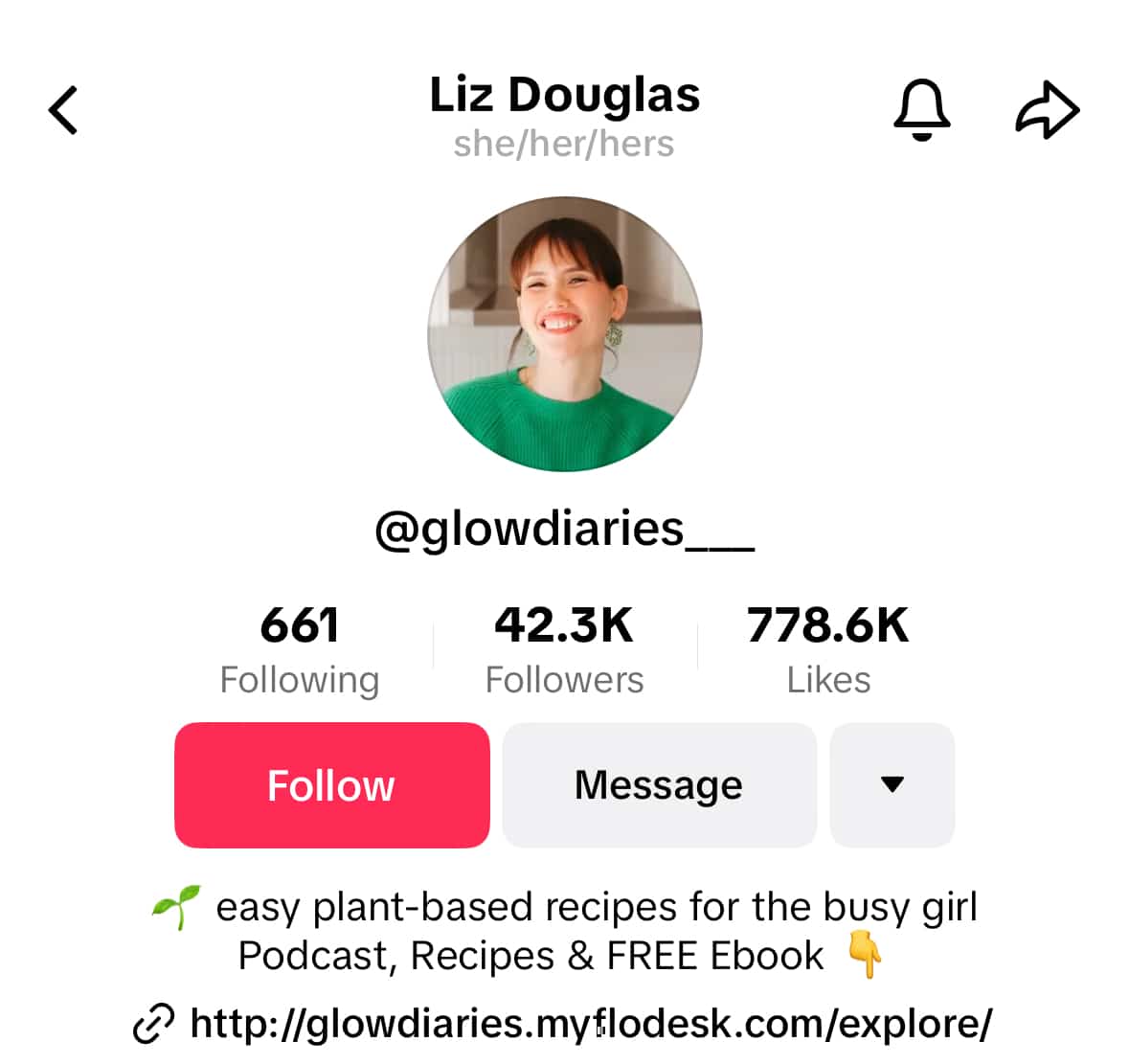 How to Craft the Perfect Social Media Bio: 46 Free Templates